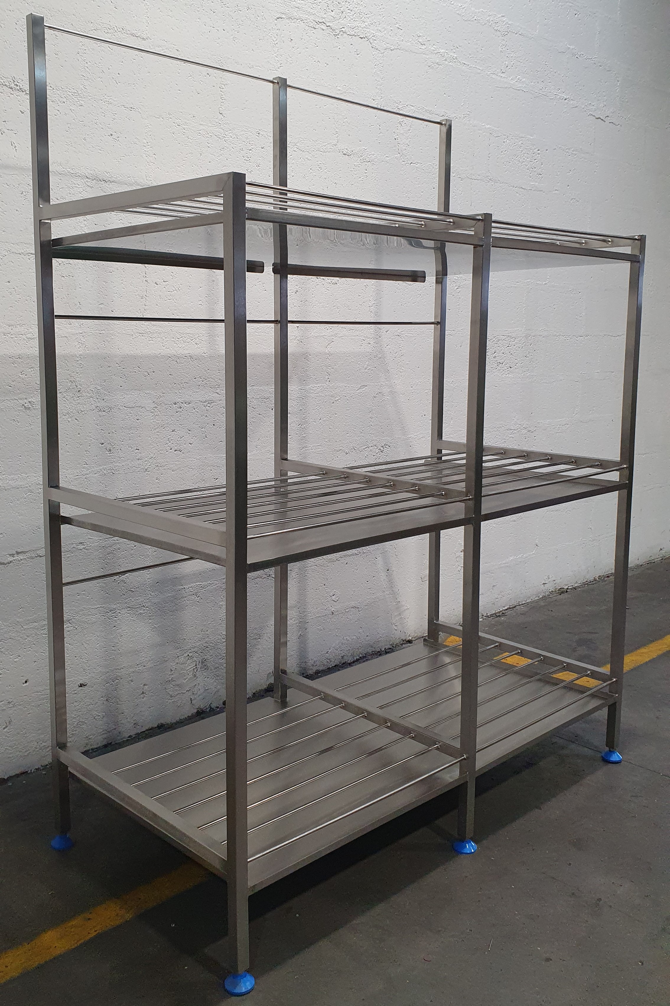 BOBET Matériel - Étagère inox 3 niveaux 1490x760mm - Nous…