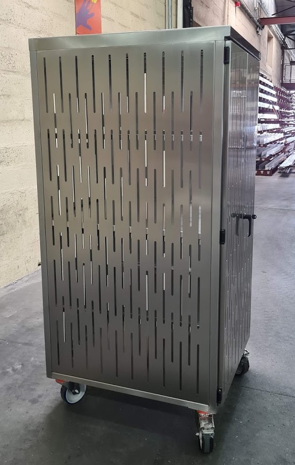 BOBET Matériel - Armoire de rangement ajourée sur roues - Nous…