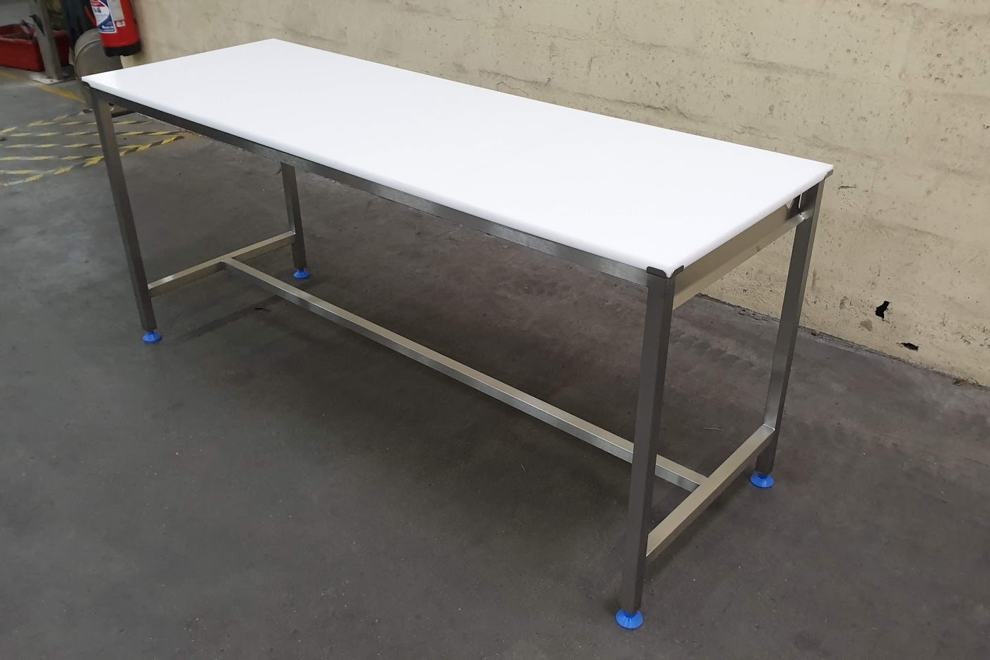 BOBET Matériel - Table de découpe 2000x700 - Nous équipons les…