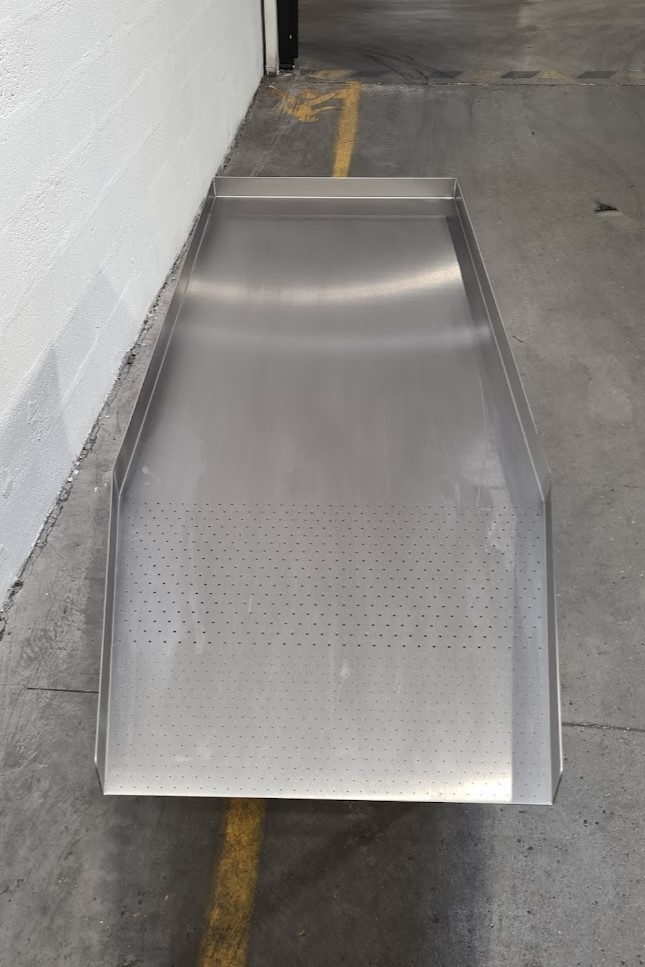 BOBET Matériel - Table inox 1800x700 - Nous équipons les…
